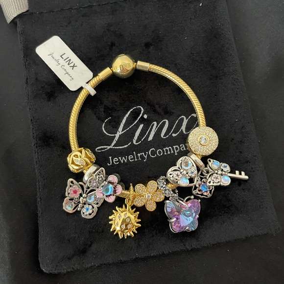 Linx | Jewelry | Linx Gold Snake Chain Bracelet With Gold And ...